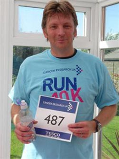 Simon Parnell is fundraising for Cancer Research UK