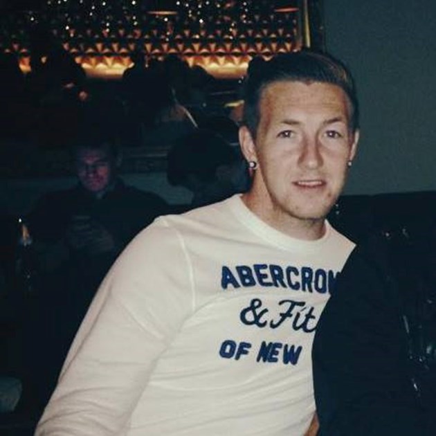 Sam Whiting is fundraising for Cancer Research UK