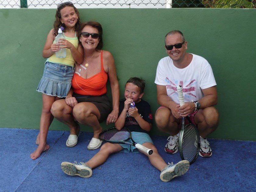 Stephanie Ferrario is fundraising for Ovarian Cancer Action