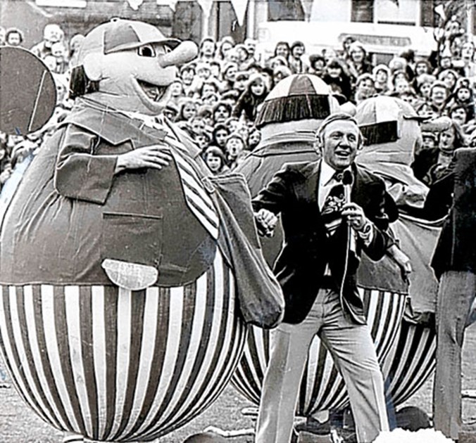 Vicky Hawkins is fundraising for Marie Curie