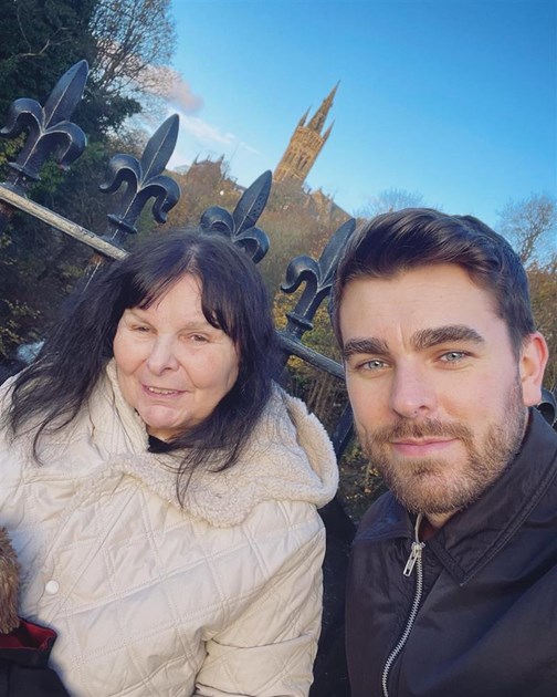 Graeme Sutherland Is Fundraising For Alzheimer Scotland