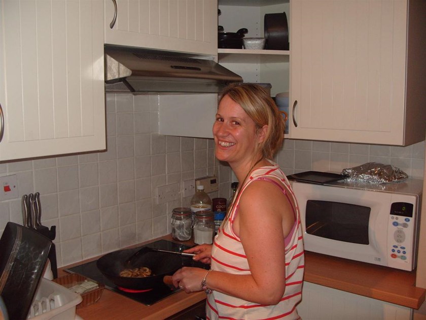 Becky Ellis is fundraising for St Richard's Hospice Foundation