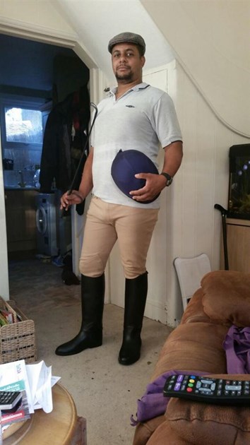 Chad (Caradoc) Gething is fundraising for Macmillan Cancer Support