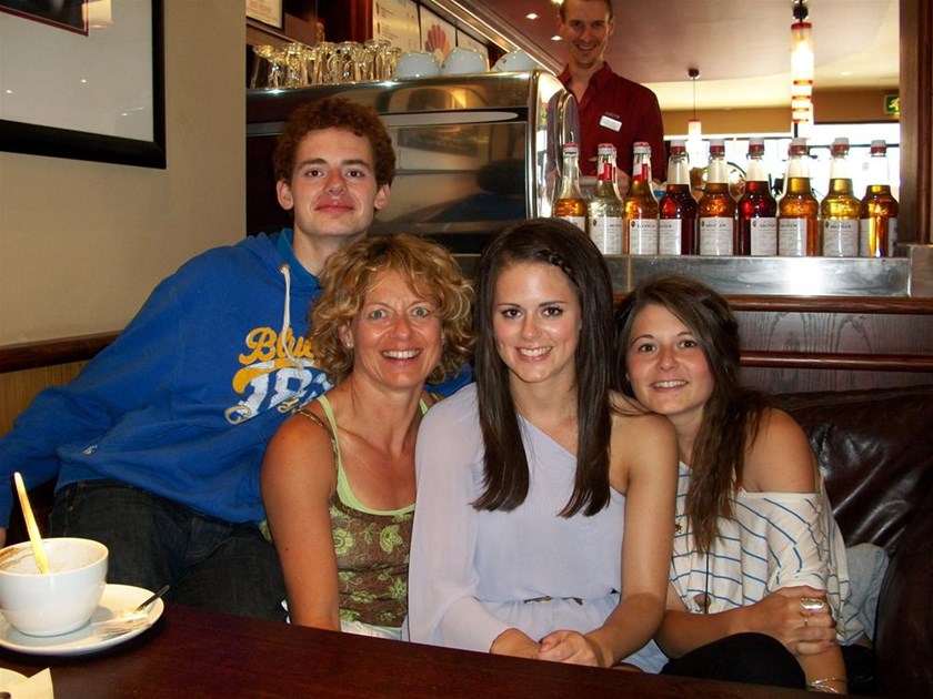 Georgia Thomas is fundraising for National Autistic Society