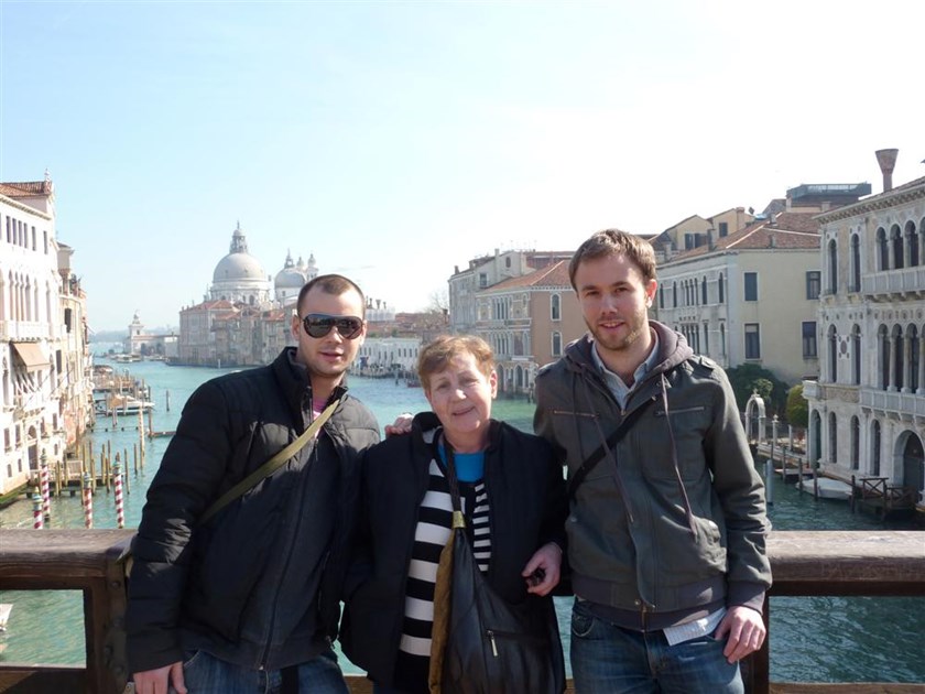 Stuart Parkinson is fundraising for Cancer Research UK