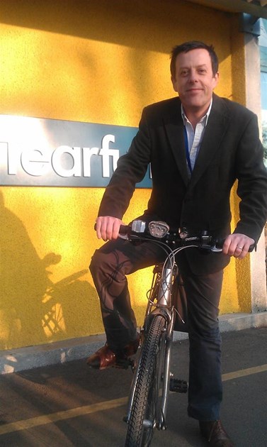 Robert Schofield is fundraising for Tearfund