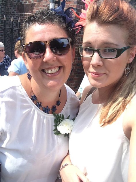 Emma Kemp is fundraising for The Rowans Hospice