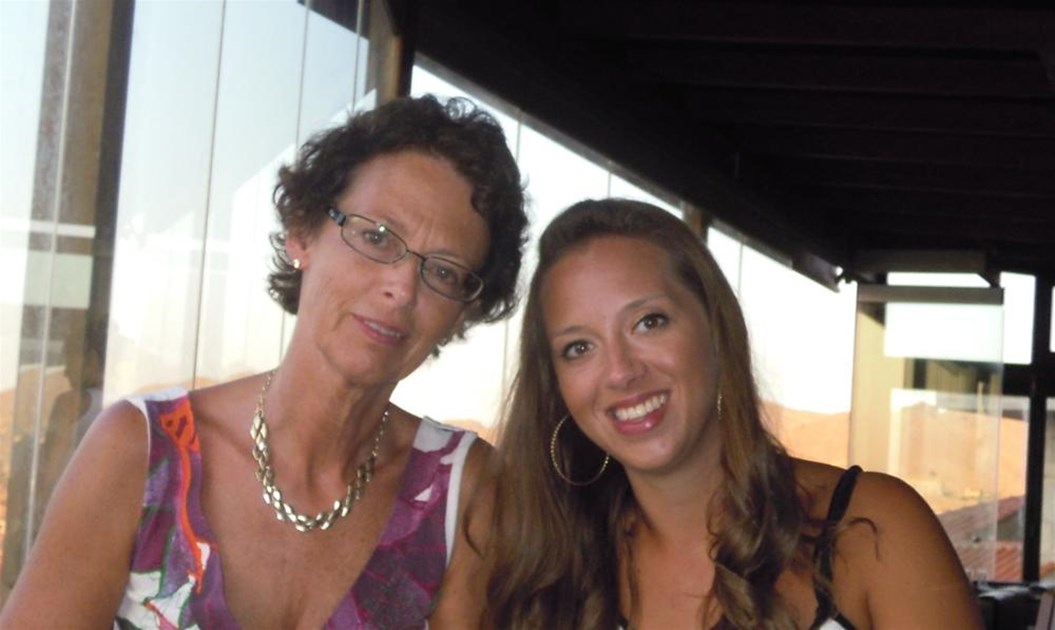 Alexandra Wild is fundraising for Cancer Research UK