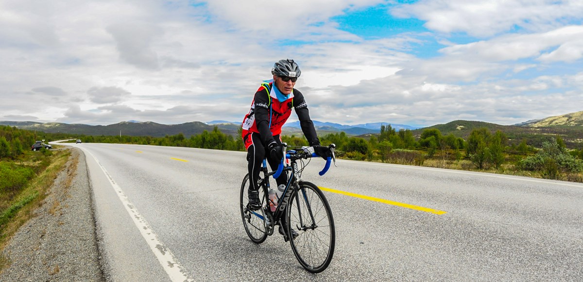 Derek Boocock is fundraising for dzi Foundation UK