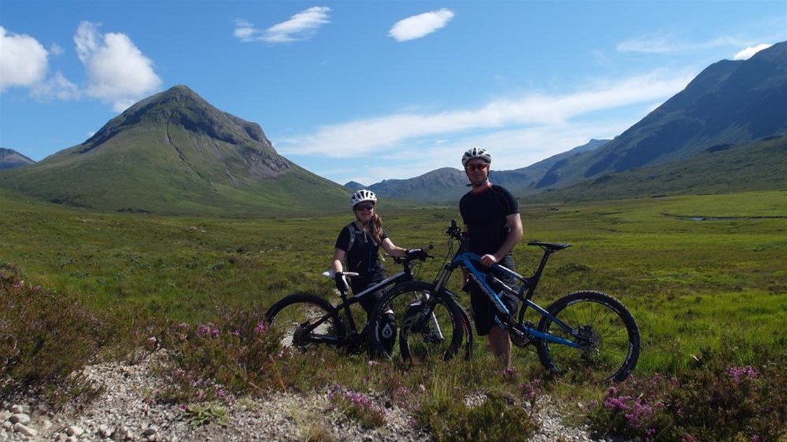 Andrew Markwick is fundraising for Cancer Research UK