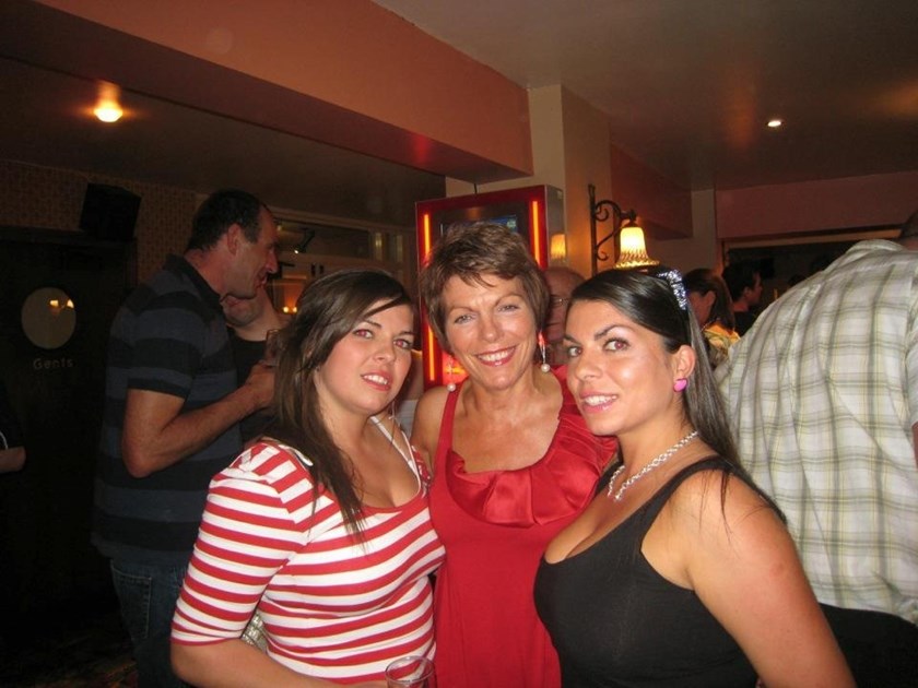 Helena Ellam is fundraising for Cancer Research UK