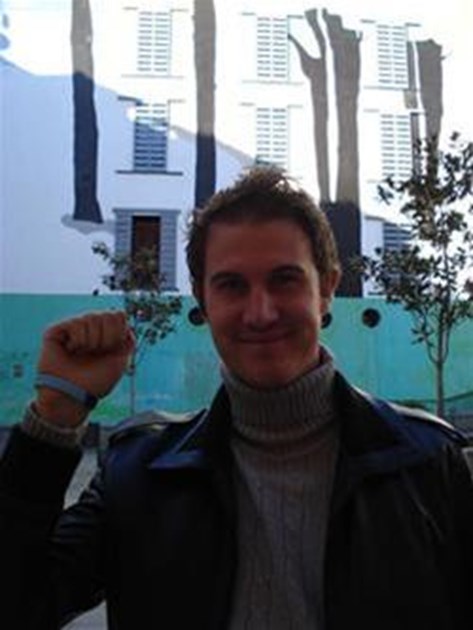 Simon Perry is fundraising for Help for Heroes