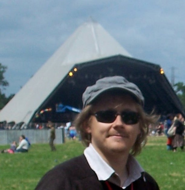 Owen Howe is fundraising for SOS Africa