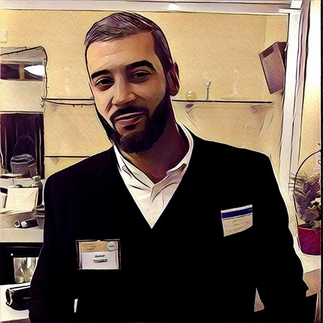 Aaron Ingham is fundraising for Cancer Research UK