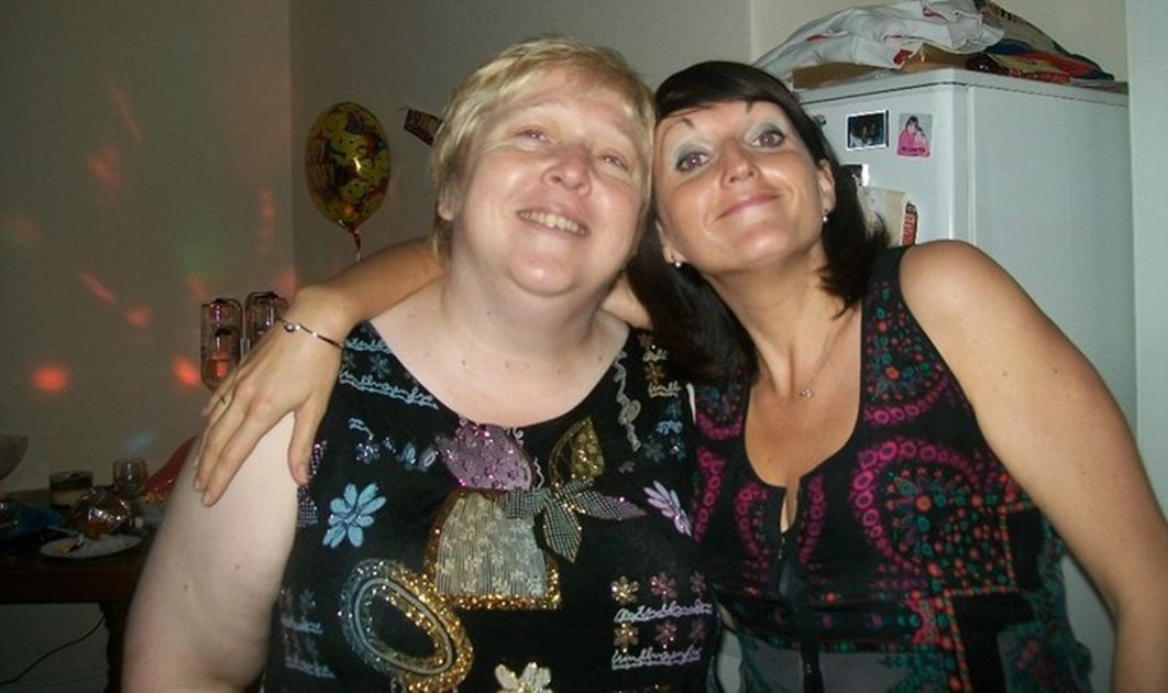 Emma Blundell is fundraising for Trinity Hospice and Brian House ...