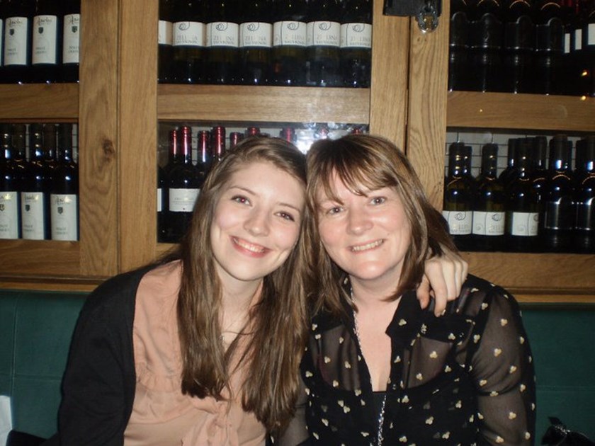 Olivia Clubley is fundraising for Cancer Research UK