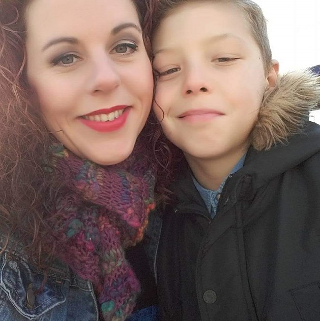 Victoria Hennessy is fundraising for Signposts (Luton)