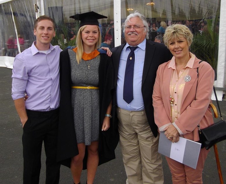 Sarah Bayliss is fundraising for Marie Curie