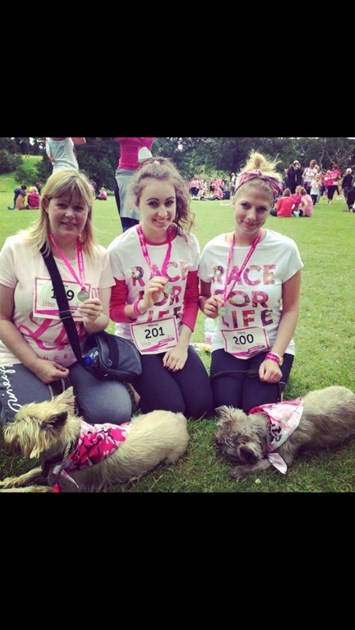Chloe Pearce is fundraising for Cancer Research UK