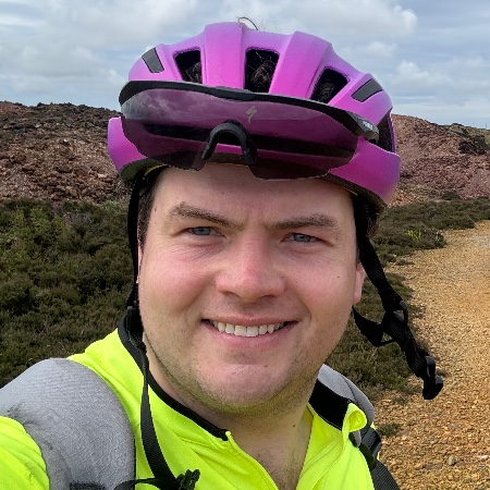 Alex Carmichael is fundraising for Moya Cole Hospice