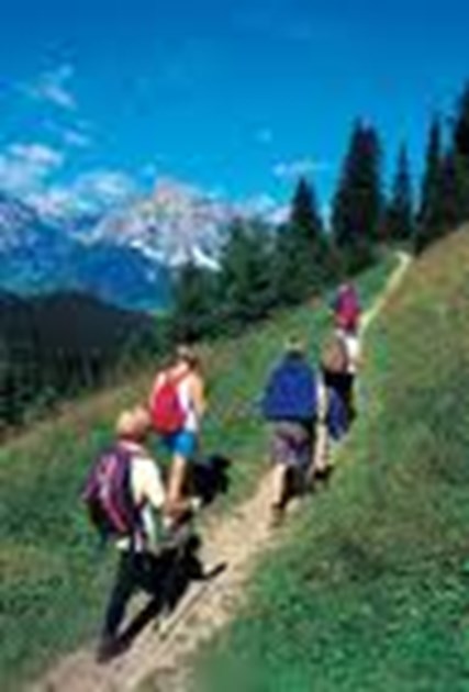 Gemma Blake is fundraising for St Richard's Hospice Foundation