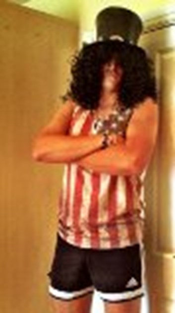 Andrew Herbert is fundraising for Cancer Research UK