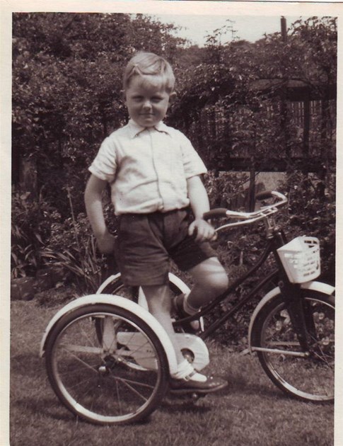 Stuart Macpherson is fundraising for Macmillan Cancer Support