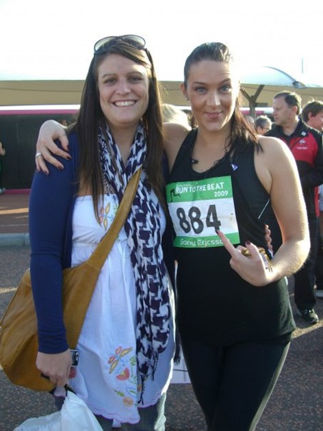Lizzy Pond is fundraising for Cancer Research UK