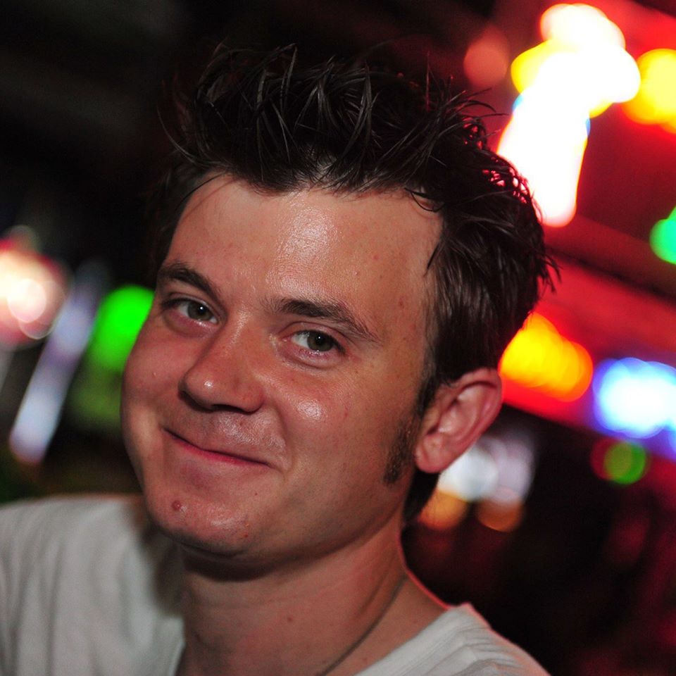 Paul Ravinet is fundraising for Cancer Research UK
