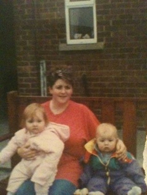 Stacey Barlow is fundraising for Cancer Research UK