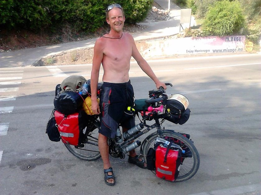 Dylan Hopkinson is fundraising for International Rescue Committee UK