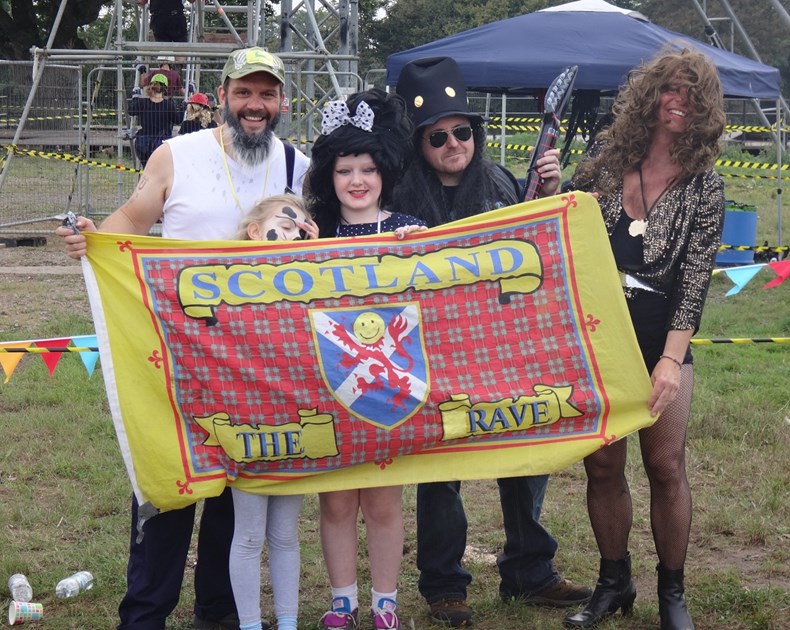 mark rodden is fundraising for SOS Africa