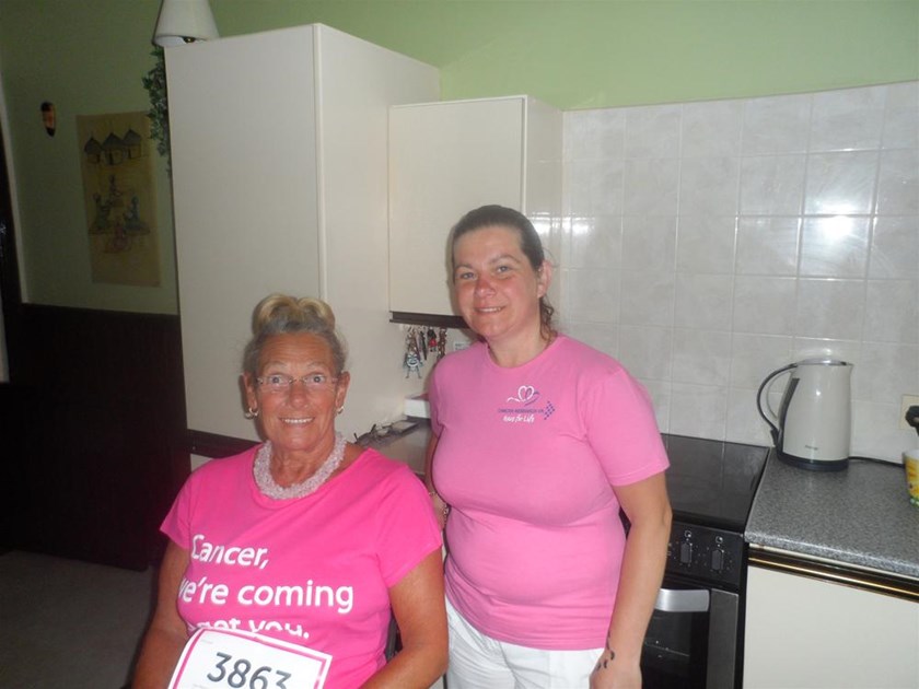 Denise Crapper is fundraising for Cancer Research UK