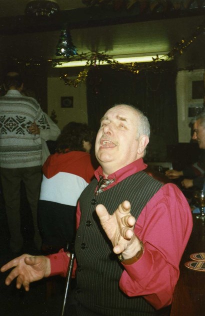 Lee Griffiths is fundraising for Versus Arthritis