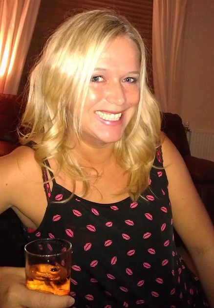 Sharon Nicholson is fundraising for Cancer Research UK