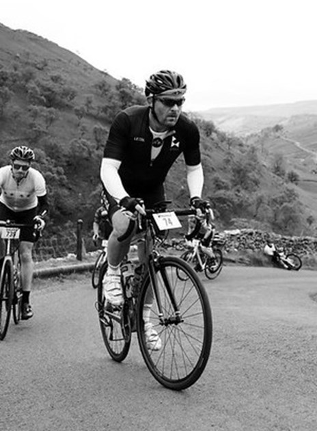 josh Brett is fundraising for Alzheimer's Research UK