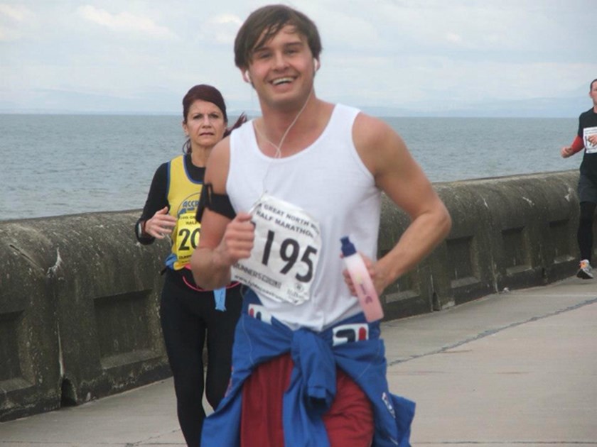 Ryan Deakin is fundraising for Brainkind