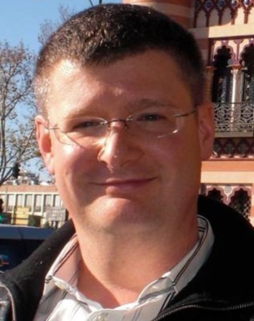 Simon Dine is fundraising for Marie Curie