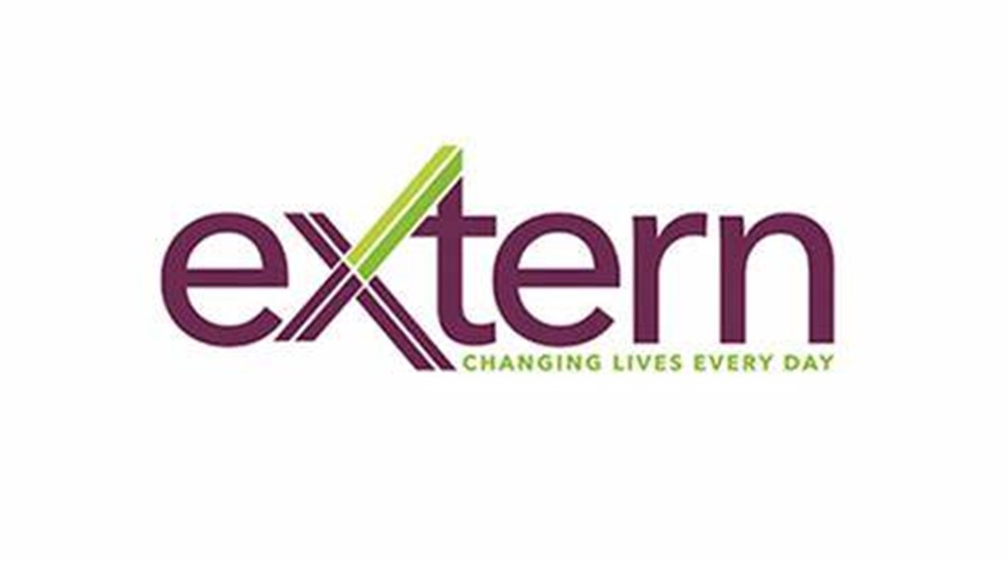 Elizabeth Cardwell is fundraising for Extern