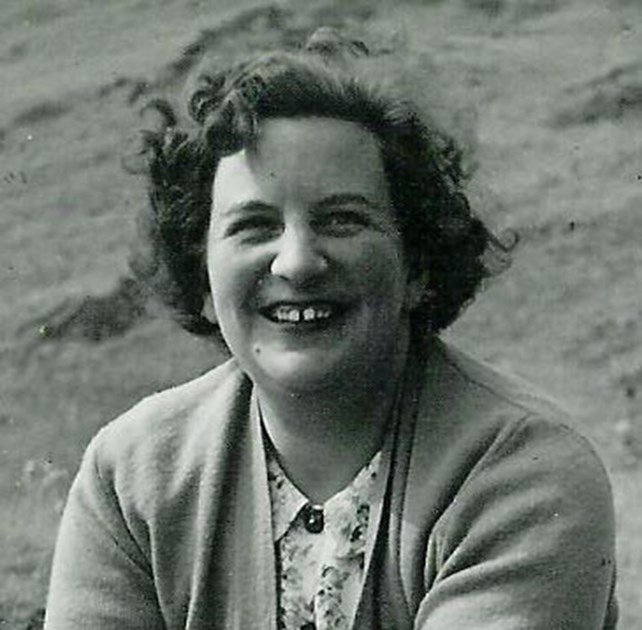 Les Brunton is fundraising for Macmillan Cancer Support