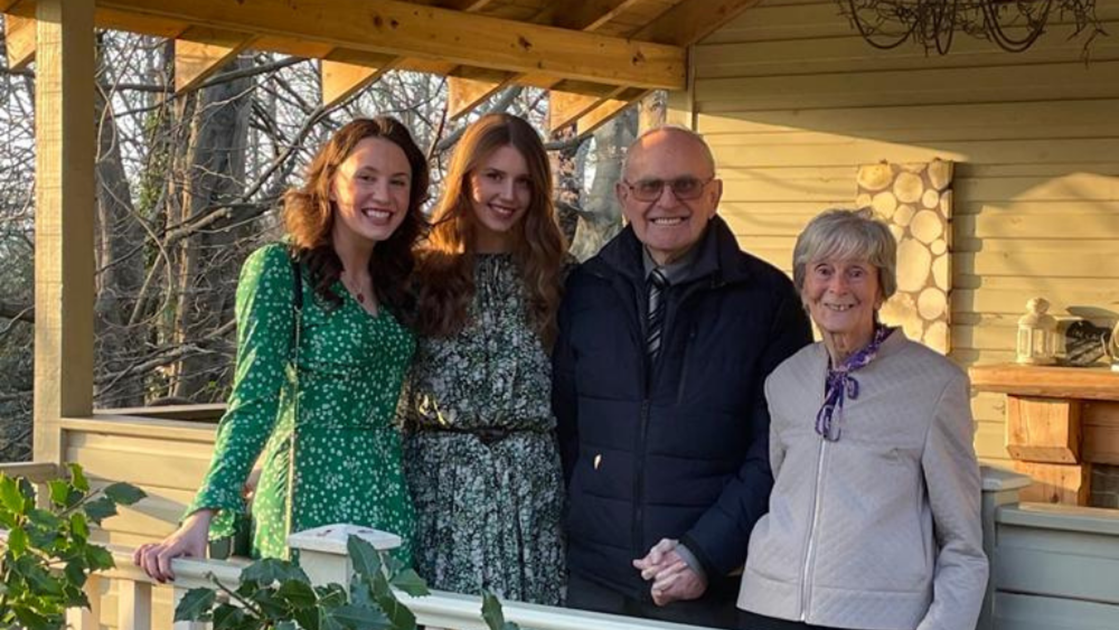 Catherine Corrigan is fundraising for Alzheimer's Society