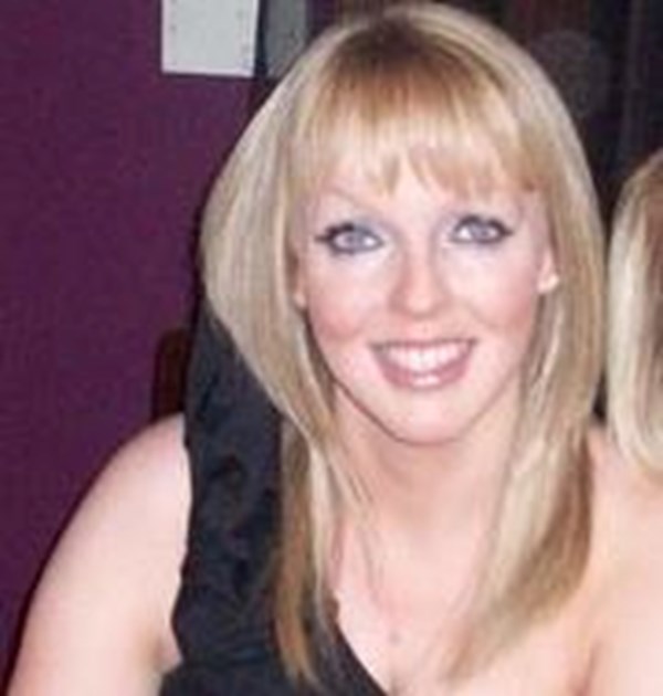 Angela Agnew is fundraising for Macmillan Cancer Support