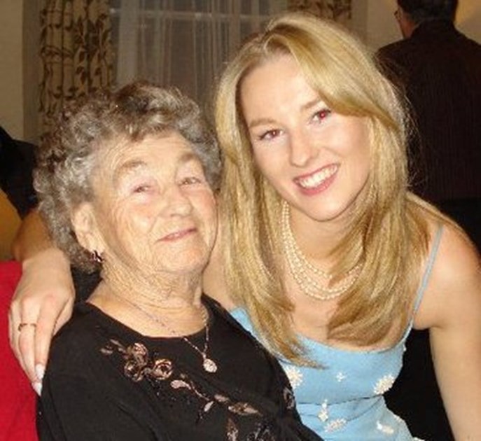 Kelly Ward is fundraising for Age UK