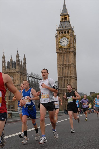 Andrew Melbourne is fundraising for Cancer Research UK