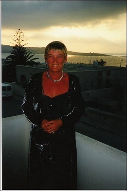 Lorna McCOll is fundraising for Cancer Research UK