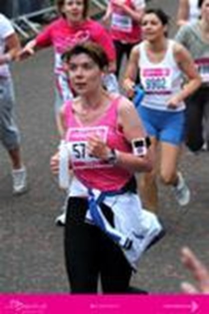 Joanne Kelly Is Fundraising For Cancer Research Uk