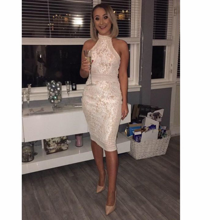 Chloe Collins is fundraising for Cancer Research UK