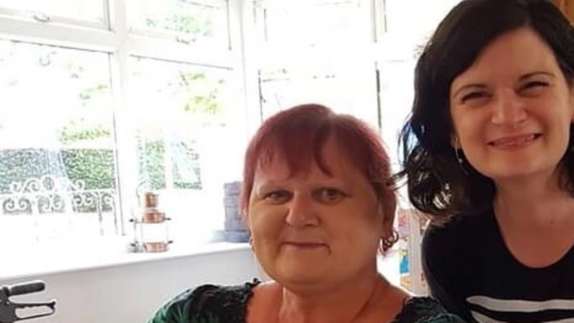 Helen Woodford is fundraising for Mountbatten Isle of Wight