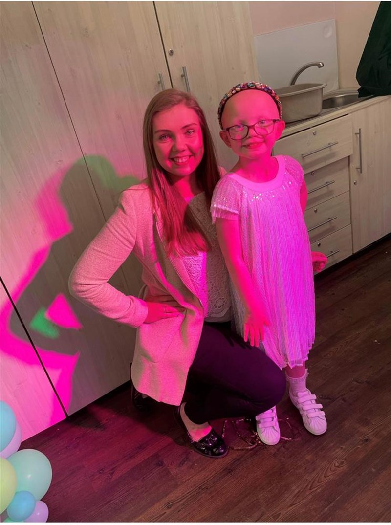 Elizabeth Mountain is fundraising for The Candlelighters Trust