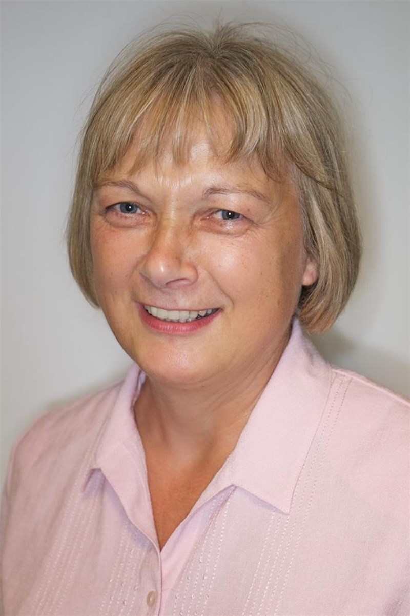 Elizabeth Sheffield is fundraising for Alzheimer's Society